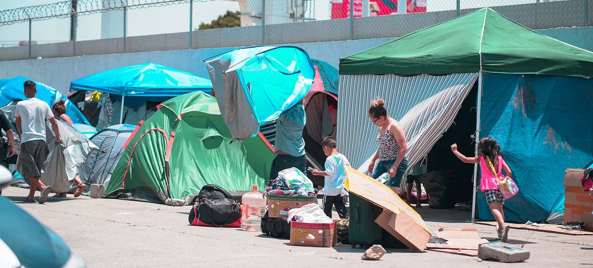ACNUR alerta de la situación humanitaria en la frontera entre México y Estados Unidos | Noticias ONU